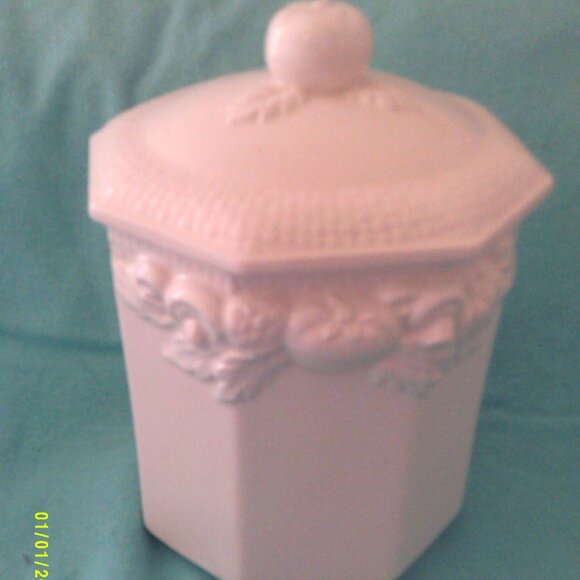 Himark | Kitchen | Himark Canister Jar Harvest Weave Ceramic Pottery Hi Mark 3d Vegetable Design ...